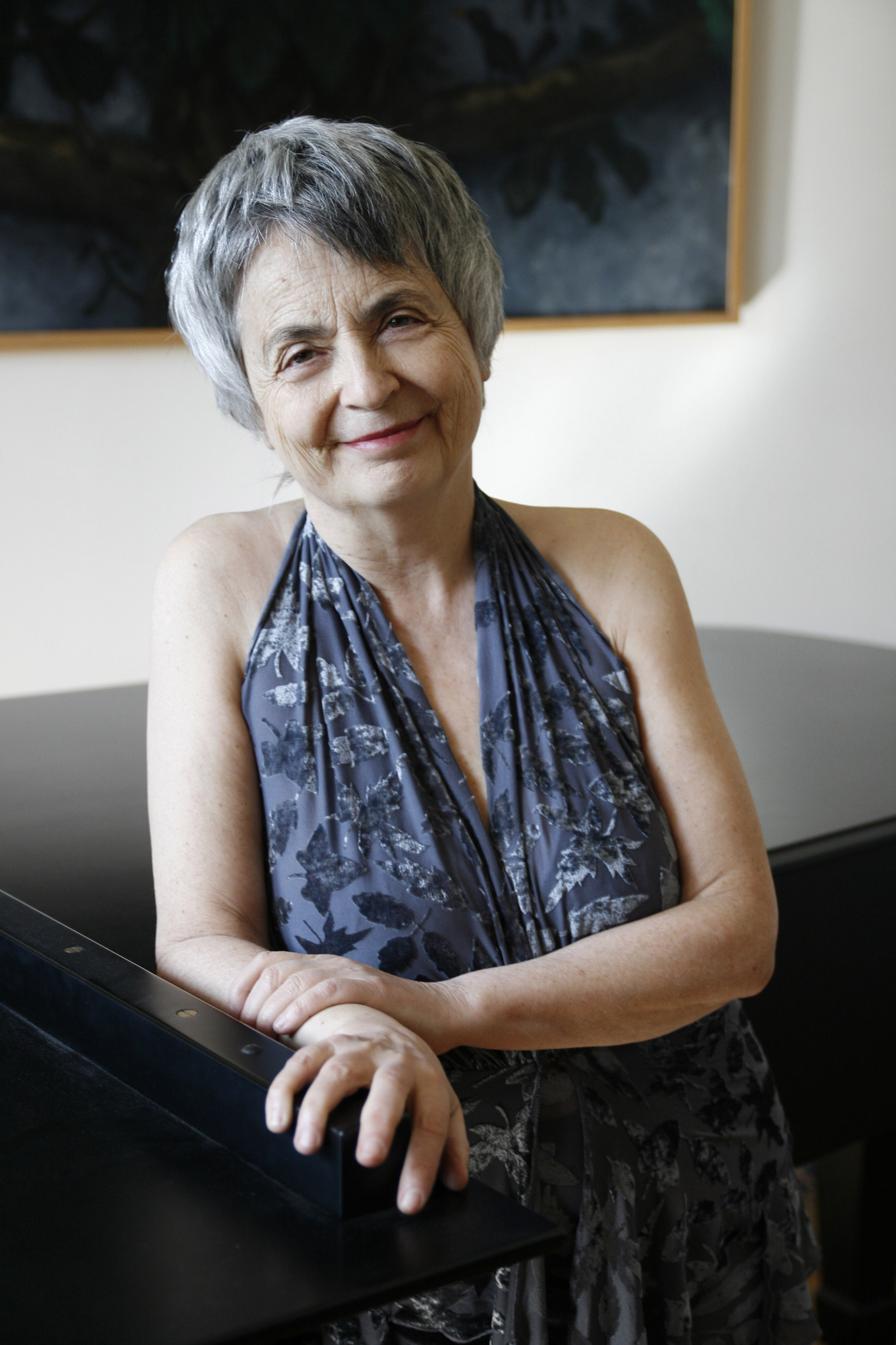 Alice Ader, pianiste discrète - ResMusicaResMusica