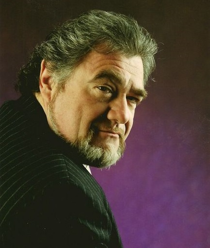 Jean-Philippe Lafont chante dans la guerre de 14 - ResMusica