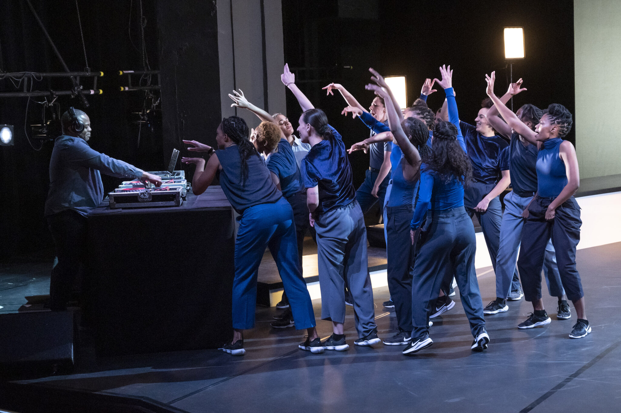 One Shot, création posthume d'Ousmane Sy à Suresnes - ResMusicaResMusica