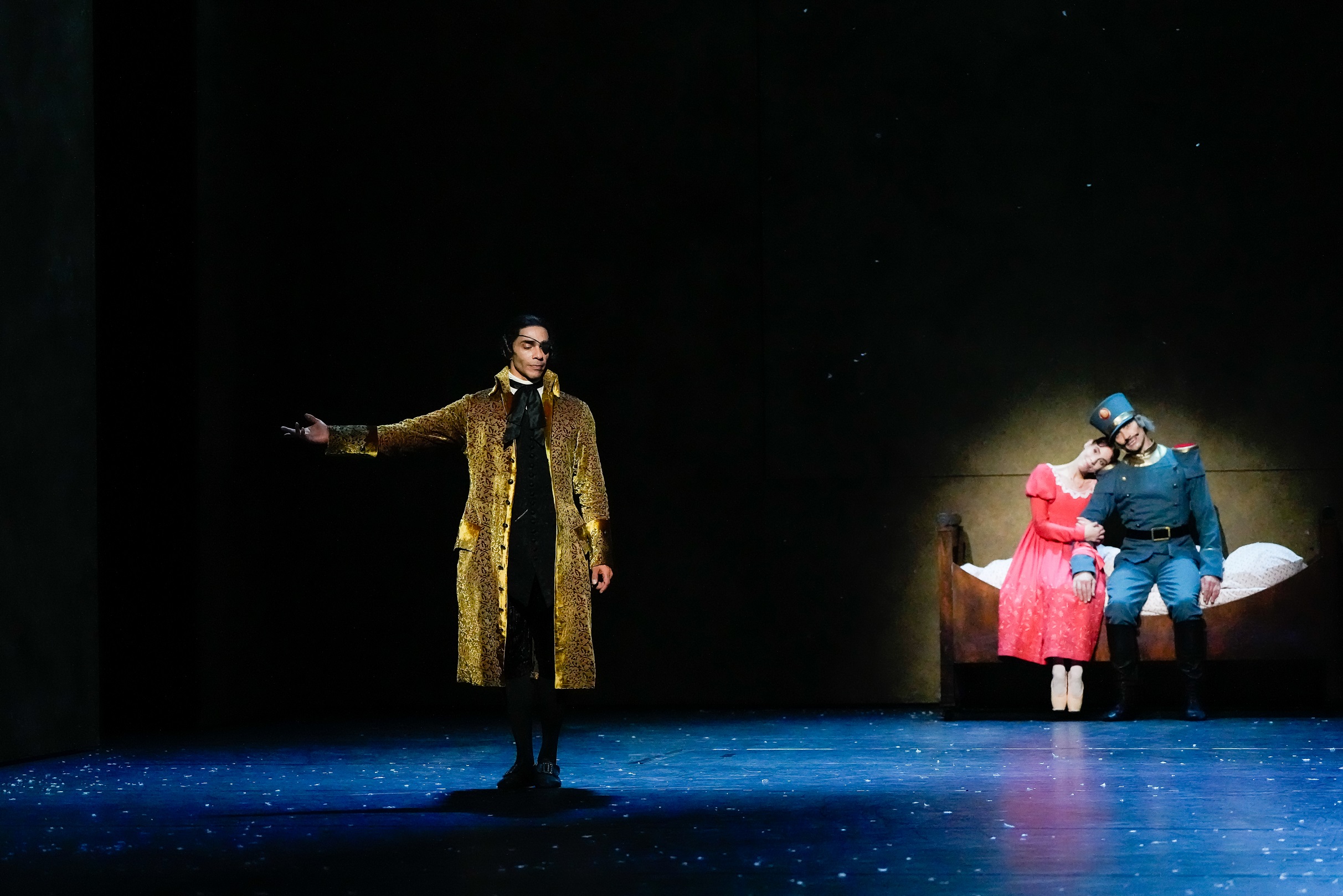 Un Casse-Noisette nouveau par Edward Clug pour le Ballet de Stuttgart ...