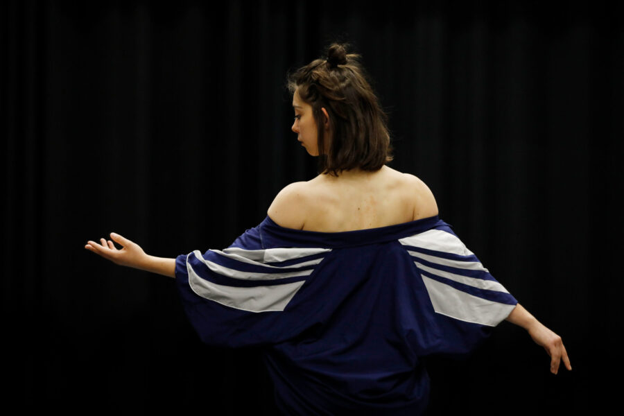 Au Palais de Tokyo, une performance rugissante de Benjamin Kahn ...